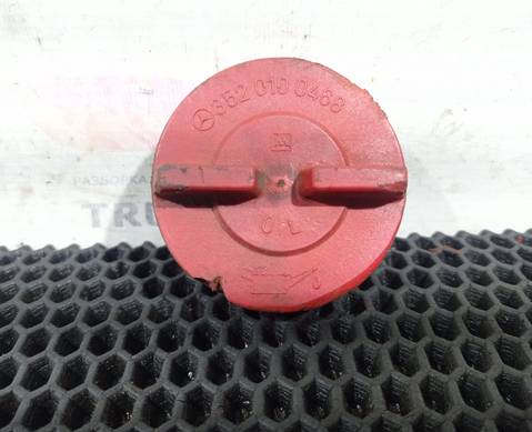 Крышка маслозаливной горловины для Mercedes-Benz - купить б/у с ...